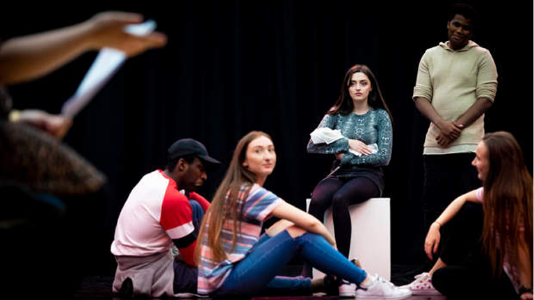 DRAMA CLUB | IUM SA